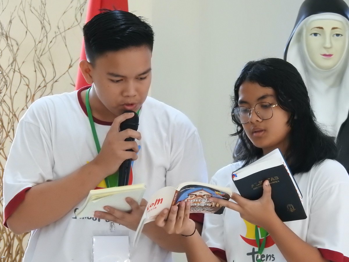 Hatiku Berkobar-Kobar Mendengarkan Sabda TUHAN – Situs Resmi Biro ...